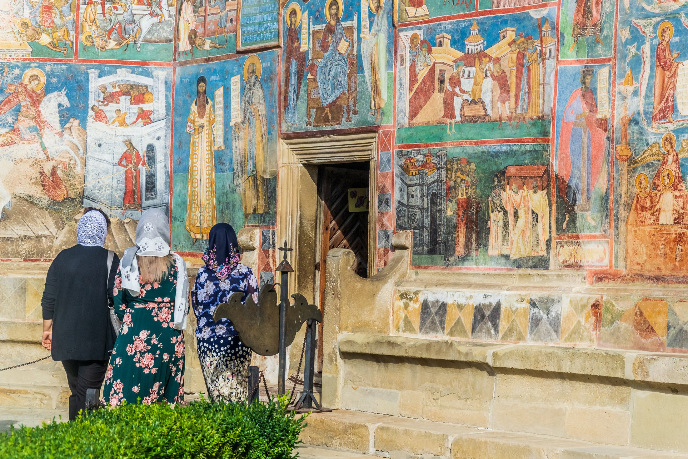 All The Pictures And Plans To See The Painted Monasteries of Romania